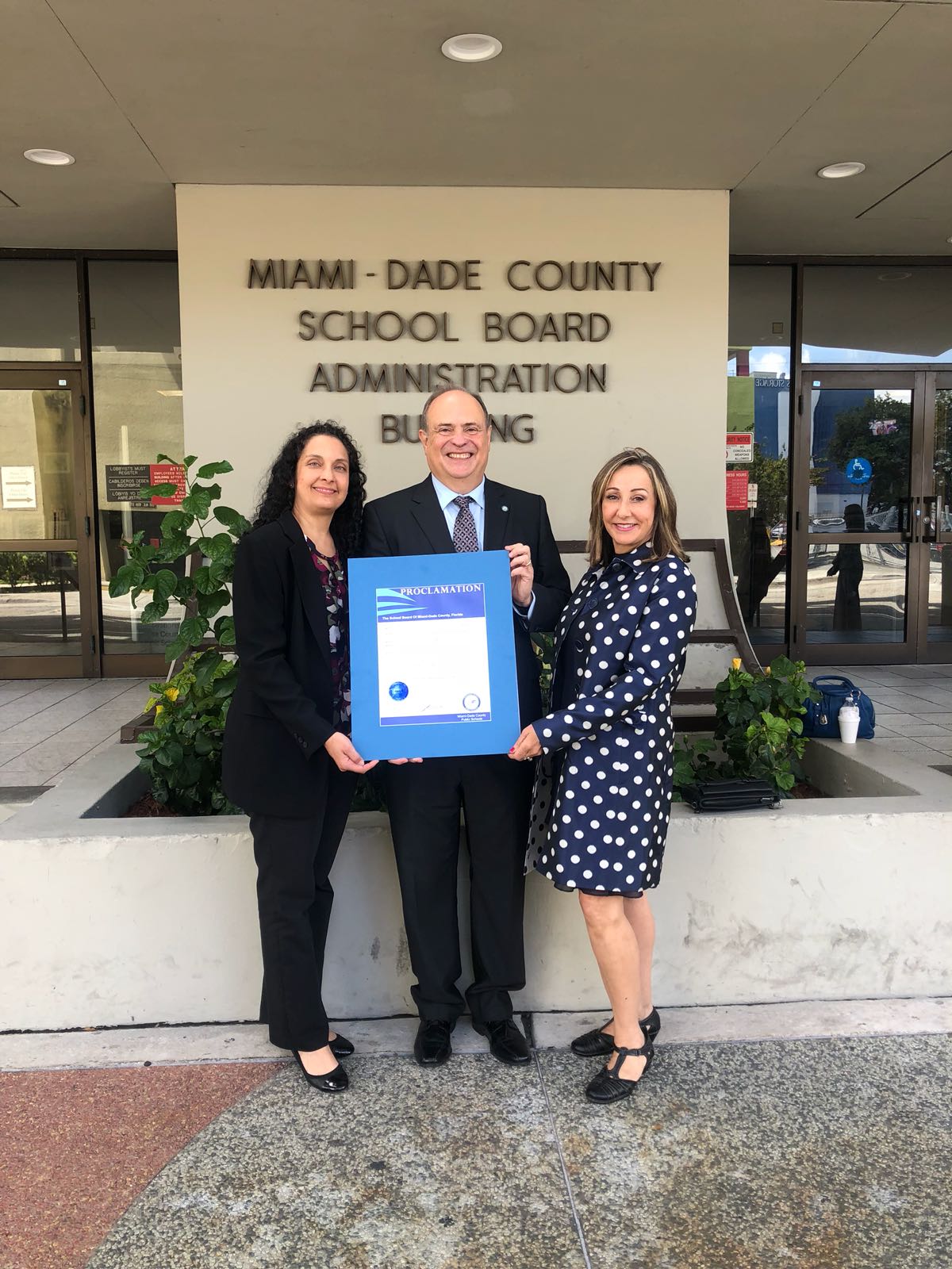 The Mayor Of Doral Receives A Recognition From The Miami Dade School ...